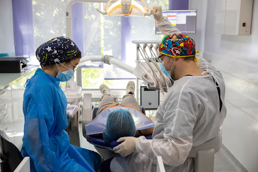 Clínica Dental BarMar en Madrid • Lee Opiniones y Precios | DocDental